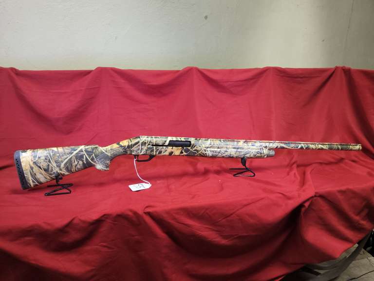 Stoeger Mod: 2000, 12ga semi auto shotgun, Ser#: 514177, 28" VR brl, 3 ...