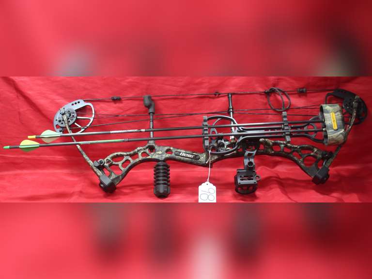 Bear Pledge Compound Bow w/ quiver & arrows - Lindsay Auctions LLC
