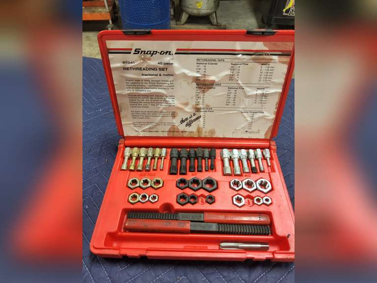 Snap On Rethreading set (missing a couple pieces) - Lindsay Auctions LLC