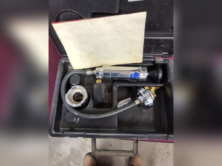 Stant ST 255 cooling system pressure tester - Lindsay Auctions LLC