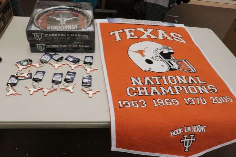 TEXAS LONGHORN CLOCKS, BANNER, AND KEY CHAINS - Lawler Auction Company