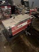 Coats 4050A - Lawler Auction Company