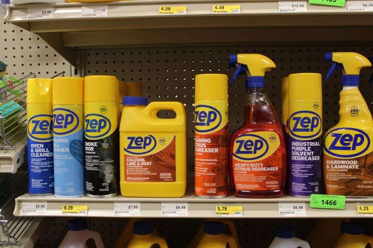 ZEP 28OZ TOILET CLEANER 26PCS - Lawler Auction Company