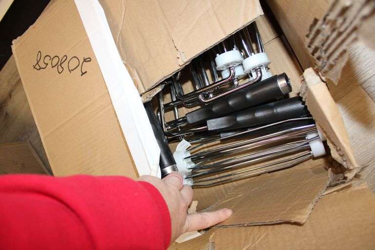 PREMIER 9" PAINT ROLLERS 24PCS - Lawler Auction Company