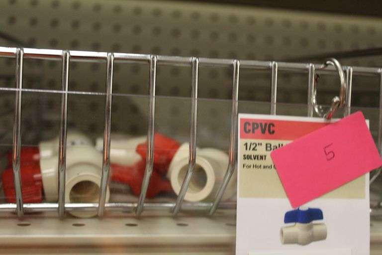 ASSORTED CPVC BOILER DRAIN, BALL VALVES, BREAKER 17PCS - Lawler Auction ...