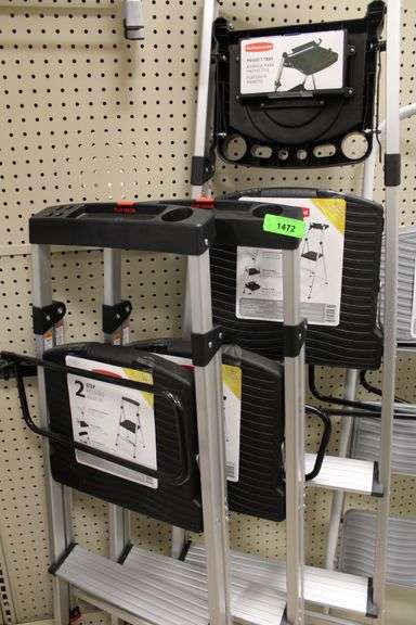RUBBERMAID 2 STEP LADDER BLACK - Lawler Auction Company