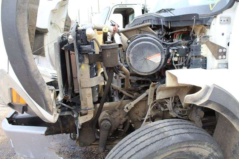 2017 INTERNATIONAL SF525 3HAWHSTTXHL504182 Mileage: UNKNOWN - Lawler Auction Company