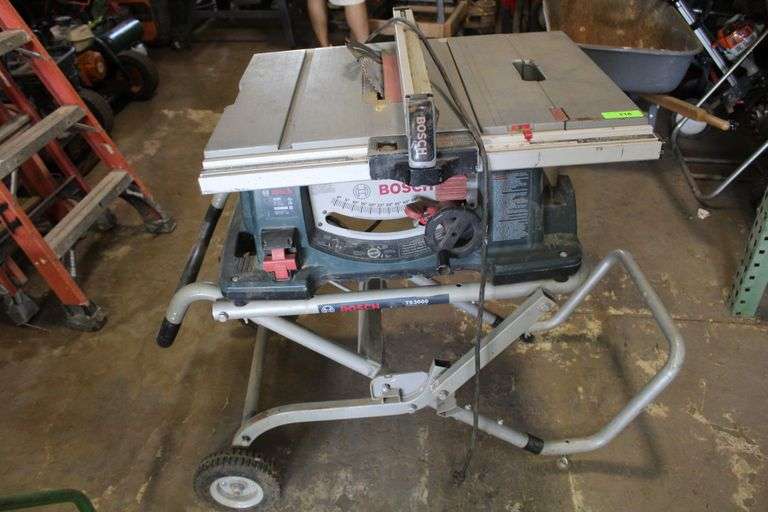 BOSCH TS3000 TABLE SAW - Lawler Auction Company