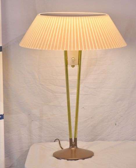 Lightolier mid-century style lamp with plastic shade; 697-1035 - R.H ...