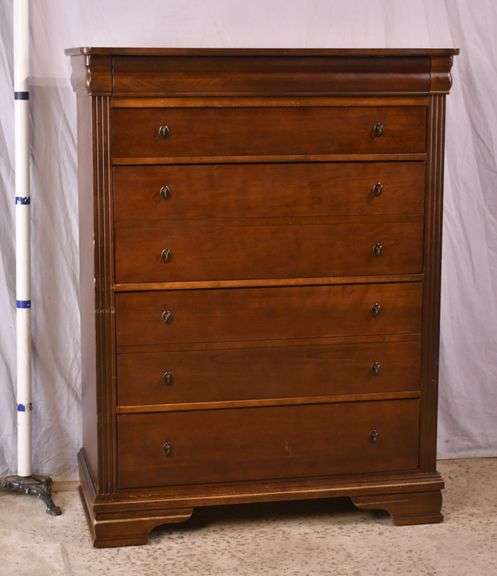 Vaughan-Bassett cherry 5 drawer chest; 16721-009 - R.H. Lee & Co ...