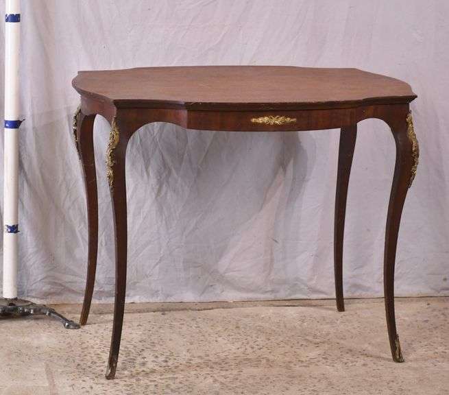 Sawyer, Walbridge, & Briggs ormolu mounted mahogany lamp table; 192 ...