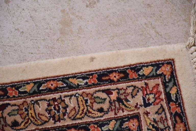 9x12 hand knotted rug with cream colored field; 8832-049 - R.H. Lee ...