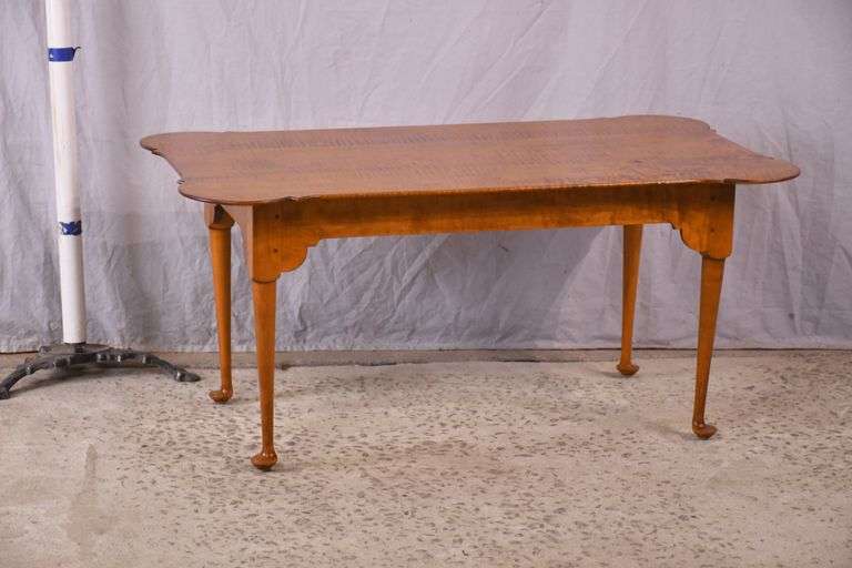 D. R. Dimes handcrafted tiger maple coffee table; 662-1988 - R.H. Lee ...