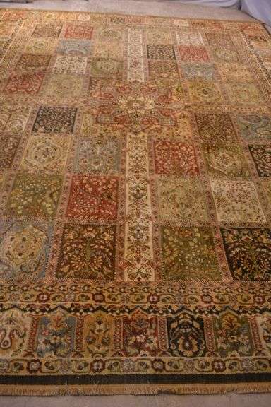 Shaw Living 12.0'x14.8' machine made rug with square pattern; 957-127 ...