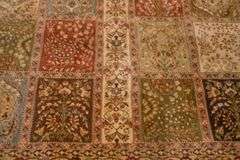 Shaw Living 12.0'x14.8' machine made rug with square pattern; 957-127 ...