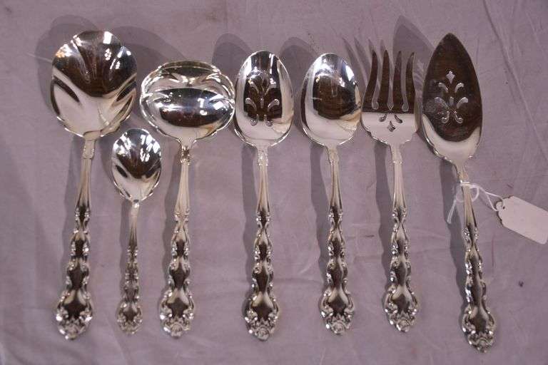 7 piece set of Oneida silverplate serving pieces; 869-581 - R.H. Lee ...