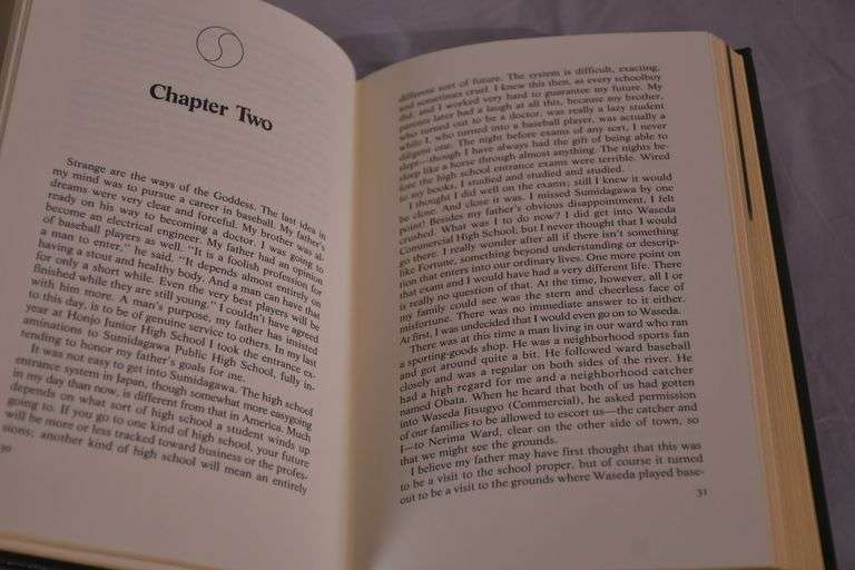 Leatherbound book "Sadaharu Oh: A Zen Way of Baseball" by Sadaharu Oh ...