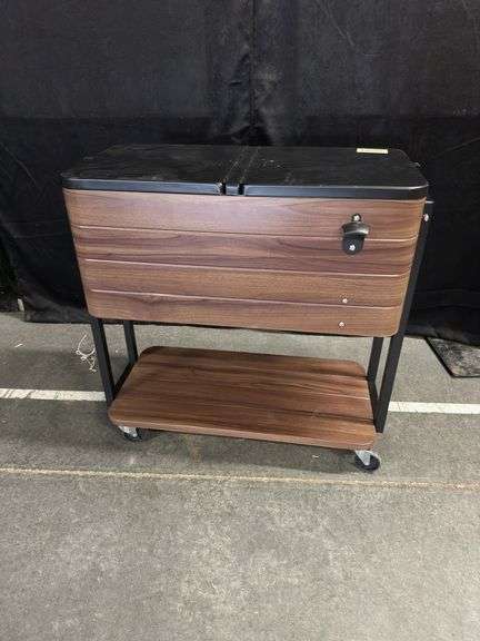 READ! Stylewell. 80 Qt. Brown Woodgrain Cooler, missing front cap ...