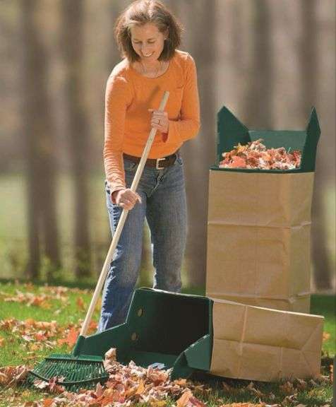 READ! (3) Leaf Easy Leaf & Lawn Chute -30 gallon - Lexington Online Auction