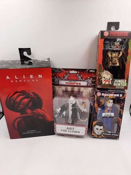 4pk Horror Collector Figures - Lexington Online Auction