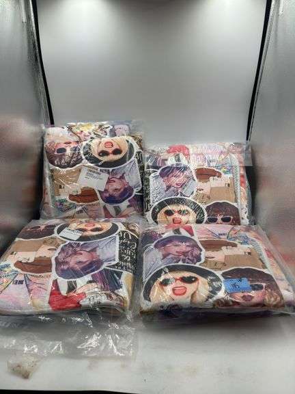 4 piece lot of rugs, Taylor Swift, 20x31.5in - Lexington Online Auction