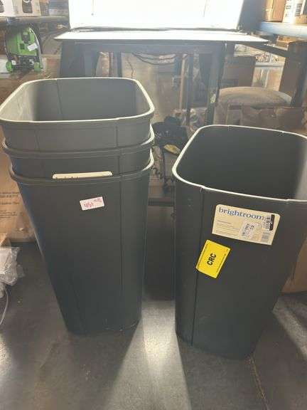 READ! (4) 13.3gal Pivot Waste Can Black - Brightroom™: Kitchen Trash ...