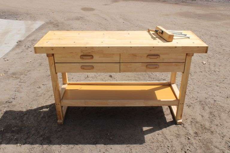 Wooden work bench - Lee Real Estate & Auction Service