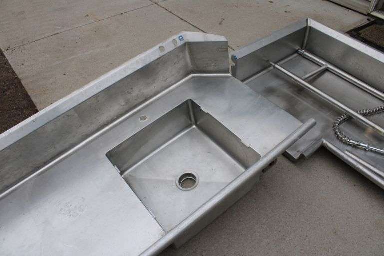6' x 10' Stainless Steel Sink - Lee Real Estate & Auction Service