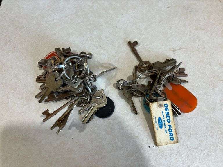 (2) Rings of Antique & Newer Keys - Lee Real Estate & Auction Service