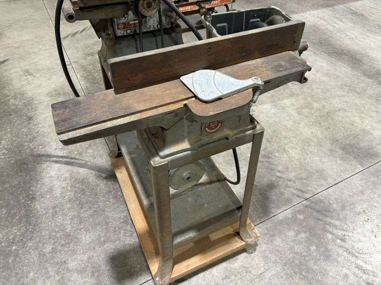 Jointer/Table Saw - Lee Real Estate & Auction Service