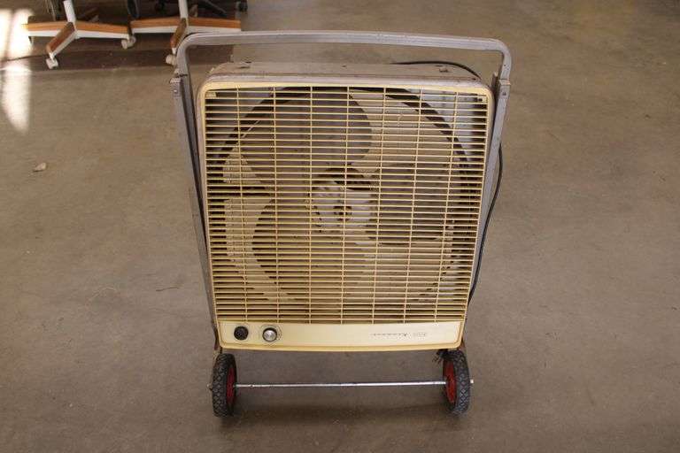 Sears 20" Elect. Box Fan on Wheels - Lee Real Estate & Auction Service