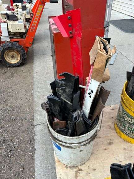 5-Gal. Pail of Lawn Mower Blades - Lee Real Estate & Auction Service
