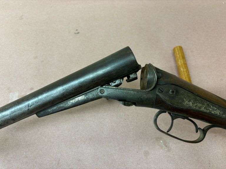 Double Barrel Wall Hanger - Lee Real Estate & Auction Service