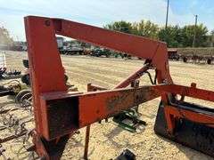 Schwartz Loader w/ Universal Mount - Lee Real Estate & Auction Service