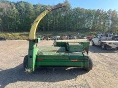 John Deere 3940 Chopper w/ Hay Head - Lee Real Estate & Auction Service