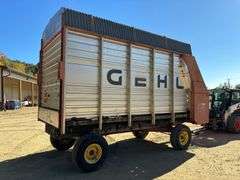 Gehl 14ft Self-Unloading Wagon - Lee Real Estate & Auction Service