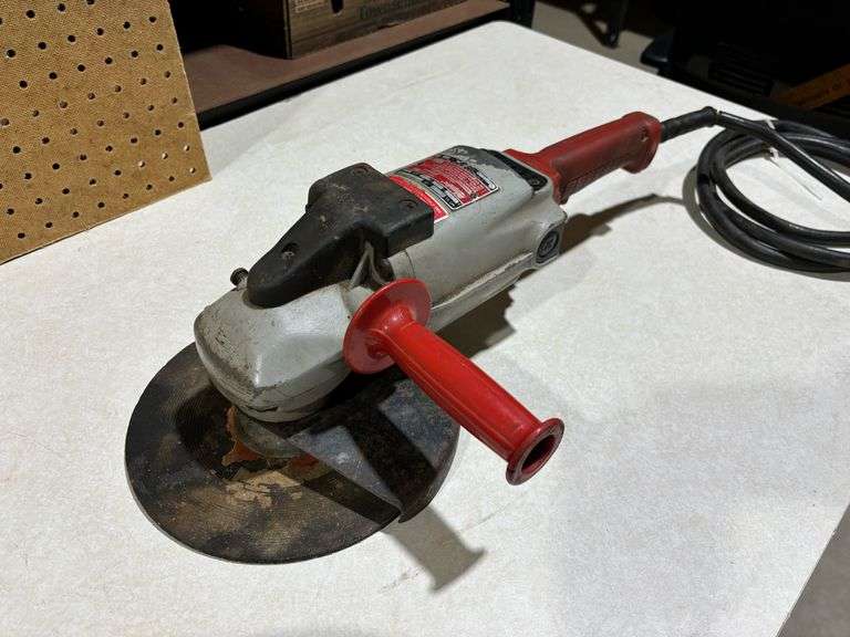 Milwaukee HD 9" Grinder - Corded - Lee Real Estate & Auction Service
