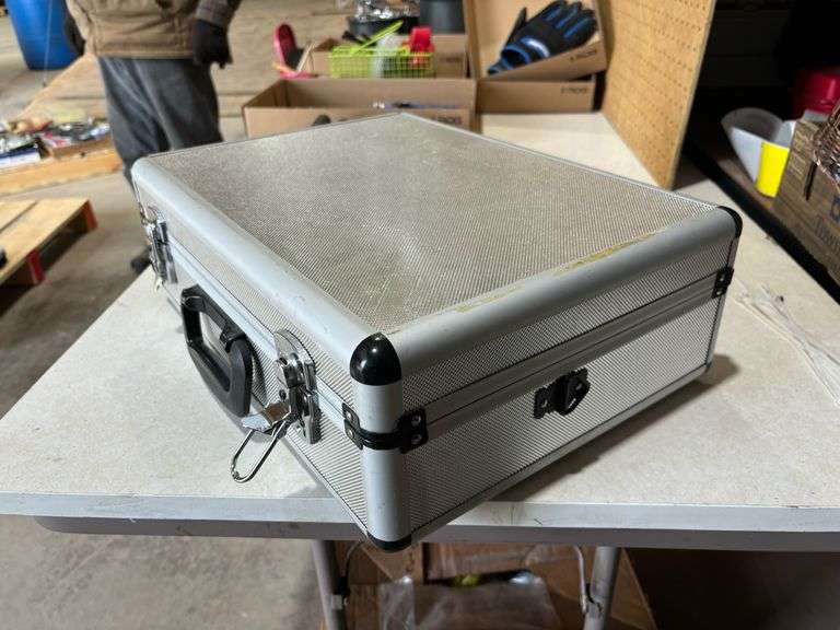 Pistol/Valuables Case - Lee Real Estate & Auction Service