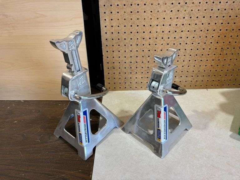 (2) 3-Ton Jack Stands - Lee Real Estate & Auction Service