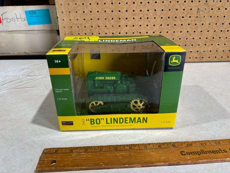 1943 John Deere "BO" Lindeman Toy Tractor - Lee Real Estate & Auction ...