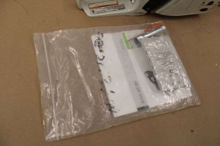 Stihl MS251C gas chainsaw - Lee Real Estate & Auction Service