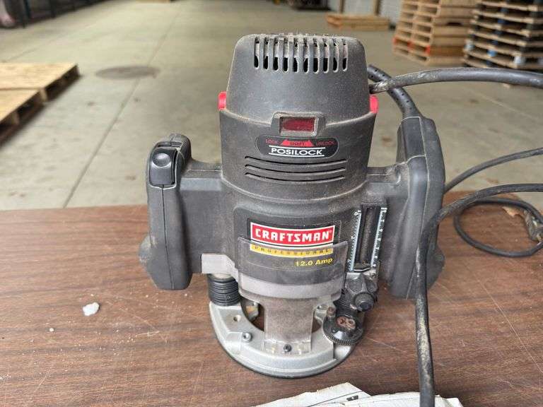 Craftsman Plunge Router w/ Guide - Lee Real Estate & Auction Service
