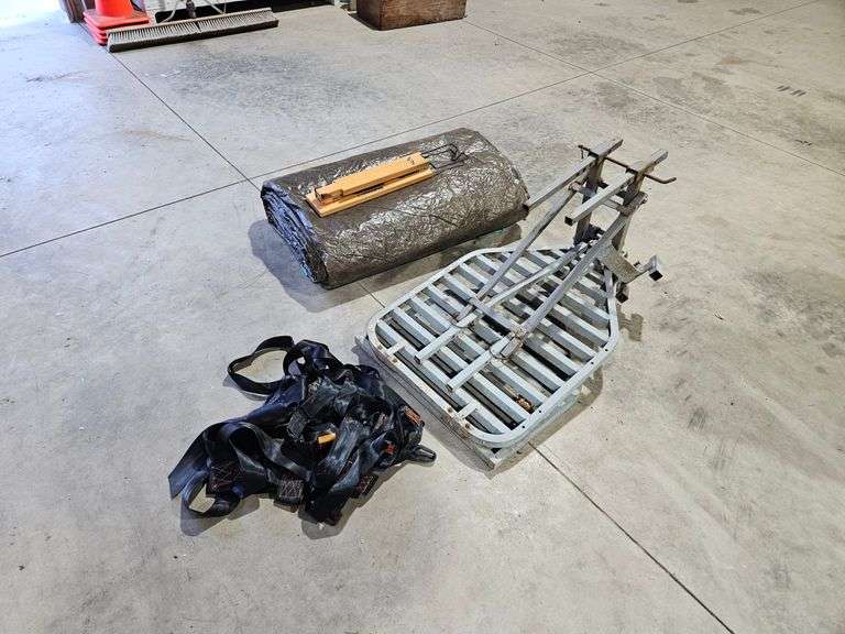 Tarp-Tree Stand-Tip-Up - Lee Real Estate & Auction Service