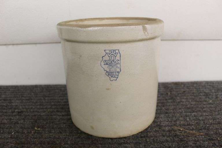 WH 1 gal. crock - Lee Real Estate & Auction Service