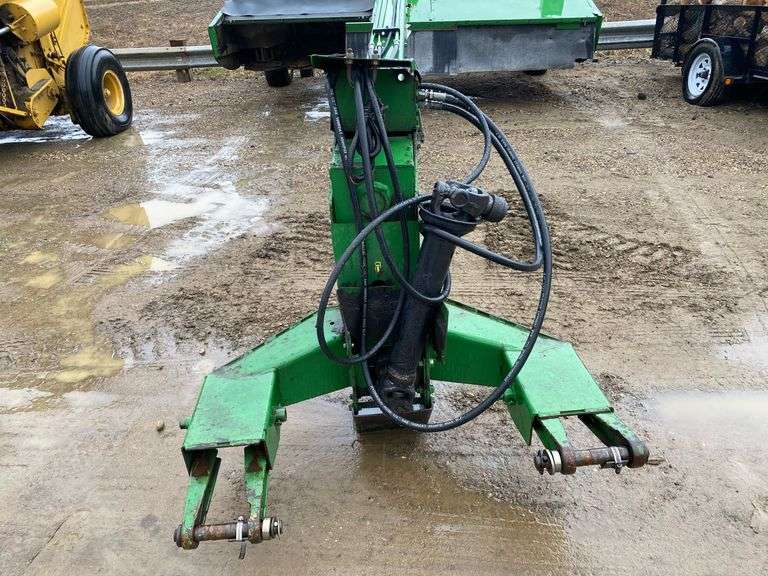 John Deere 946 Moco Discbine - Lee Real Estate & Auction Service