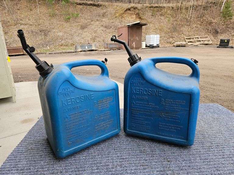 (2) 5-gal. Kerosene Cans (plastic) - Lee Real Estate & Auction Service