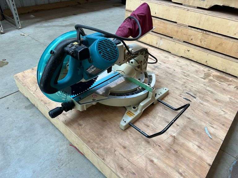 Makita 10" Sliding Compound Miter Saw - Lee Real Estate & Auction Service