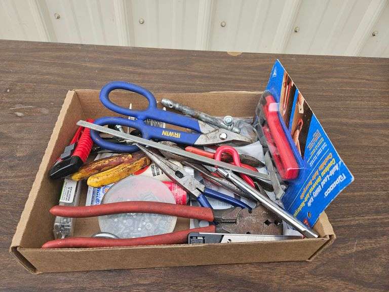 Fencing Tool, Snips & Other - Lee Real Estate & Auction Service