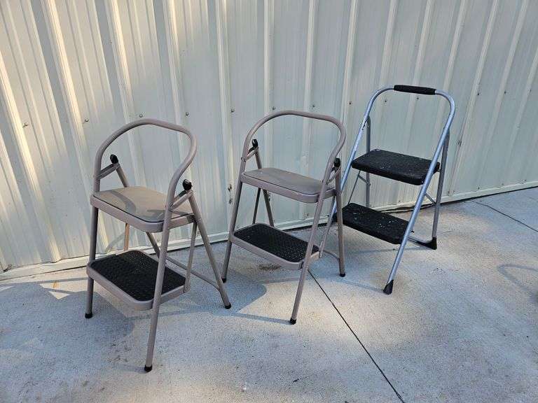 (3) Step Stools - Lee Real Estate & Auction Service
