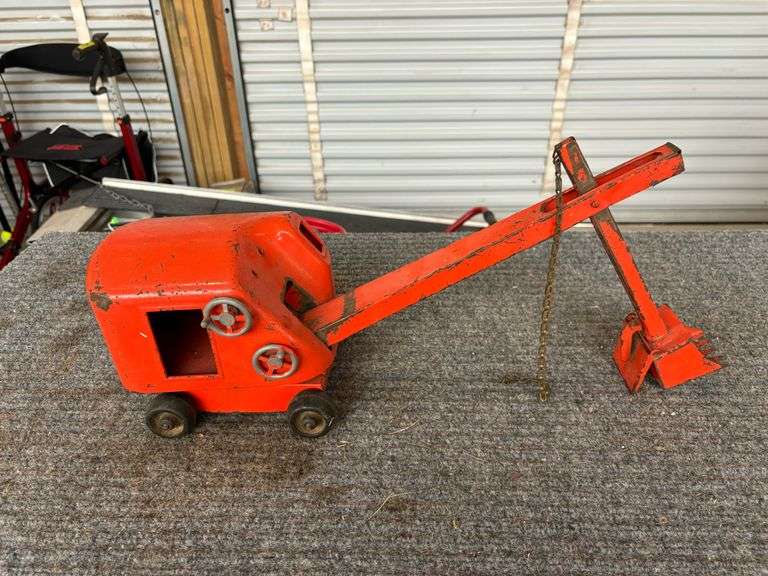 Metal Backhoe Toy - Lee Real Estate & Auction Service